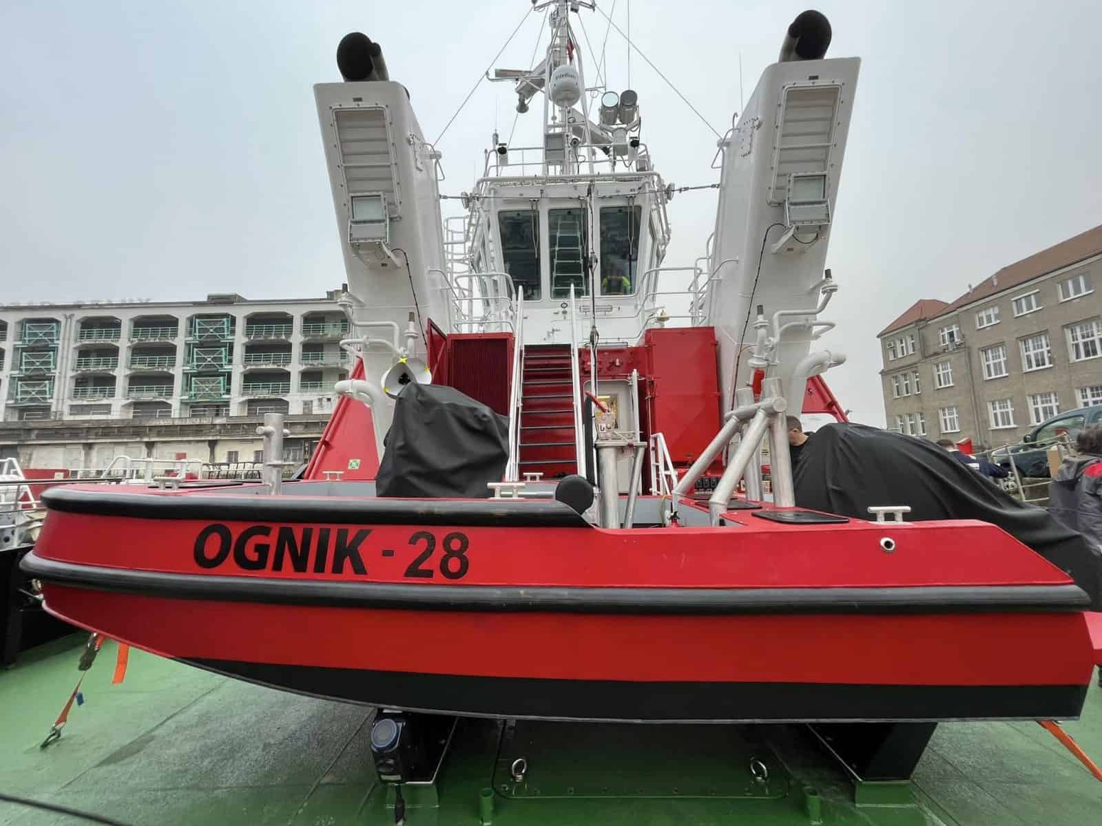 New Fire Vessel For the Szczecin and Świnoujście Seaports Authority ...