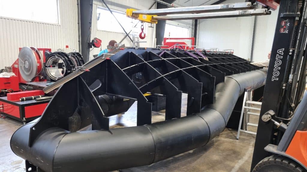 HDPE In Workboat Building. A Step Beyond Traditional Principles ...