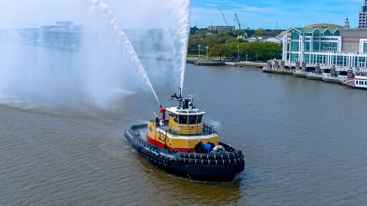 Crescent Towing Adds New Tier 4 Z-Drive Tug - Workboat365.com