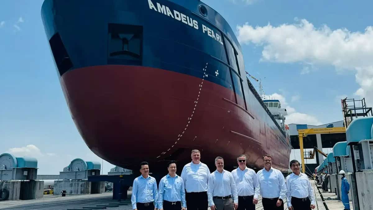 Damen Delivers First of Three Combi Freighter 3850 - Workboat365.com