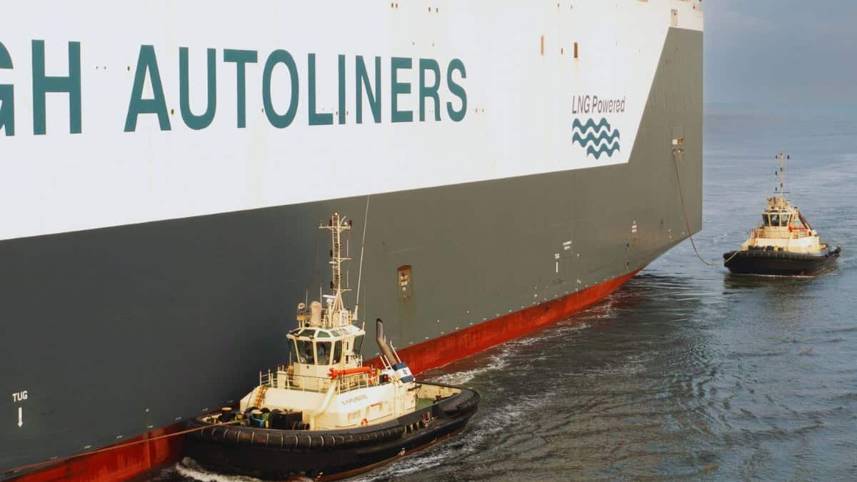 Svitzer and Höegh Autoliners Partner on EcoTow Solution in Australia - Workboat365.com