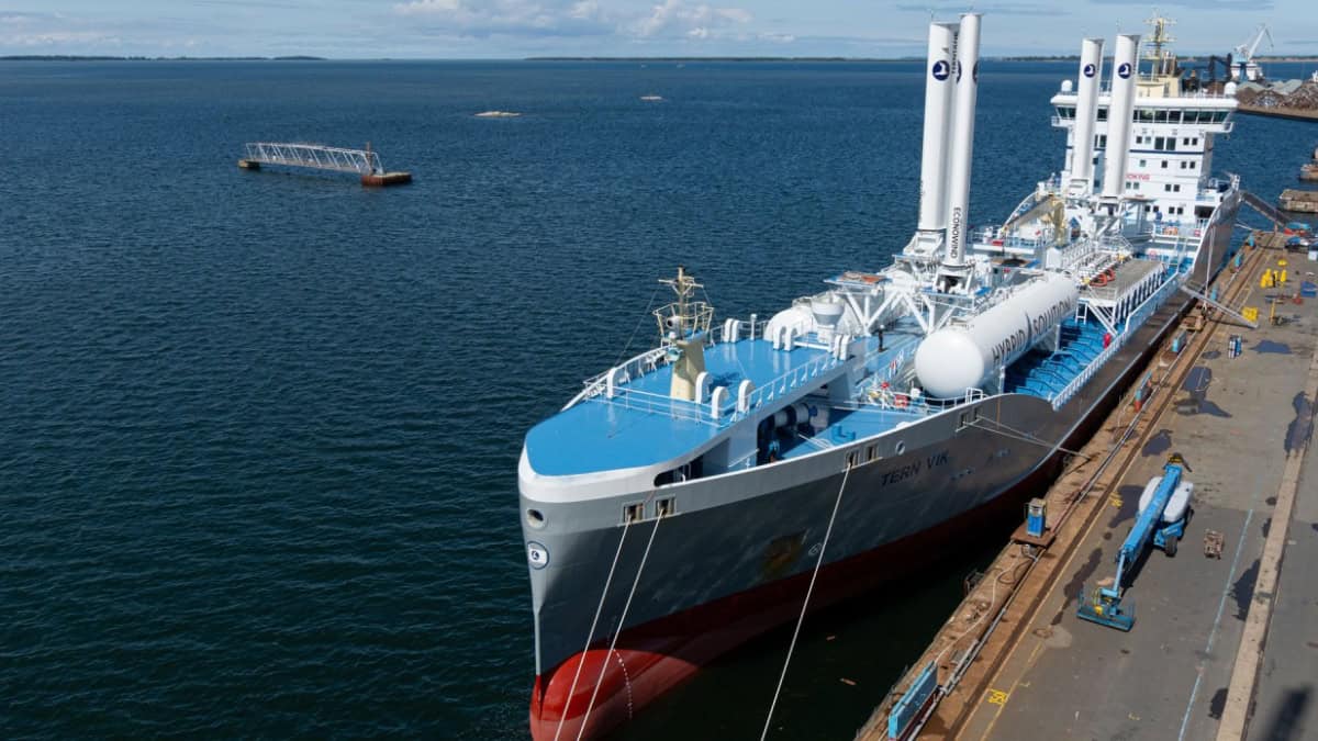 Terntank Orders Eight VentoFoils For Two More Vessels - Workboat365.com