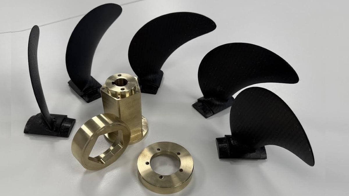 Teignbridge Unveils Carbon Fibre Clamp on Blade Propeller - Workboat365.com