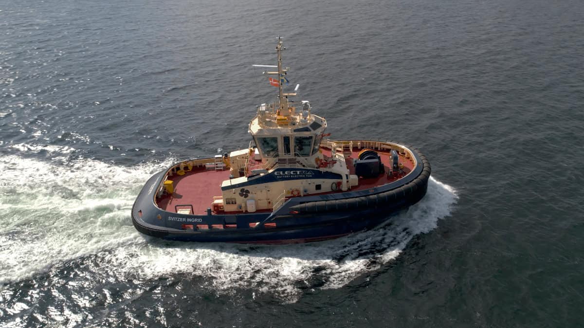 Her Majesty Queen Mary Names Denmark's First Electric Tug - Workboat365.com