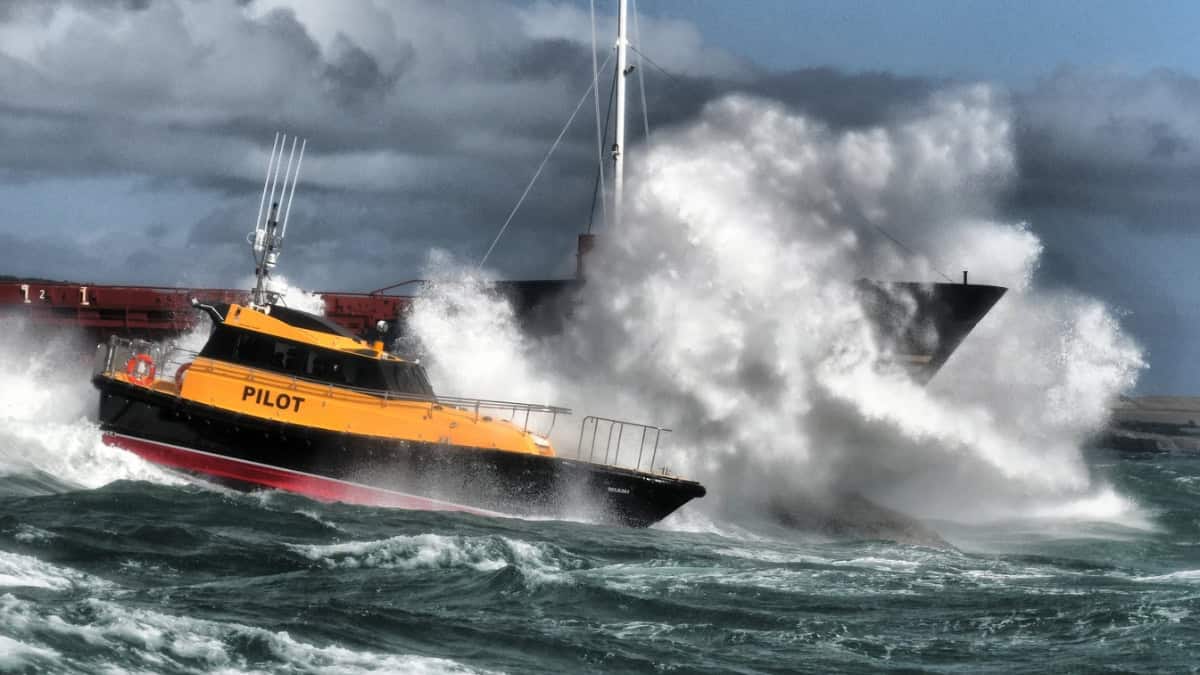 Port of Miami Orders Second Safehaven Interceptor 48 Pilot Boat ...
